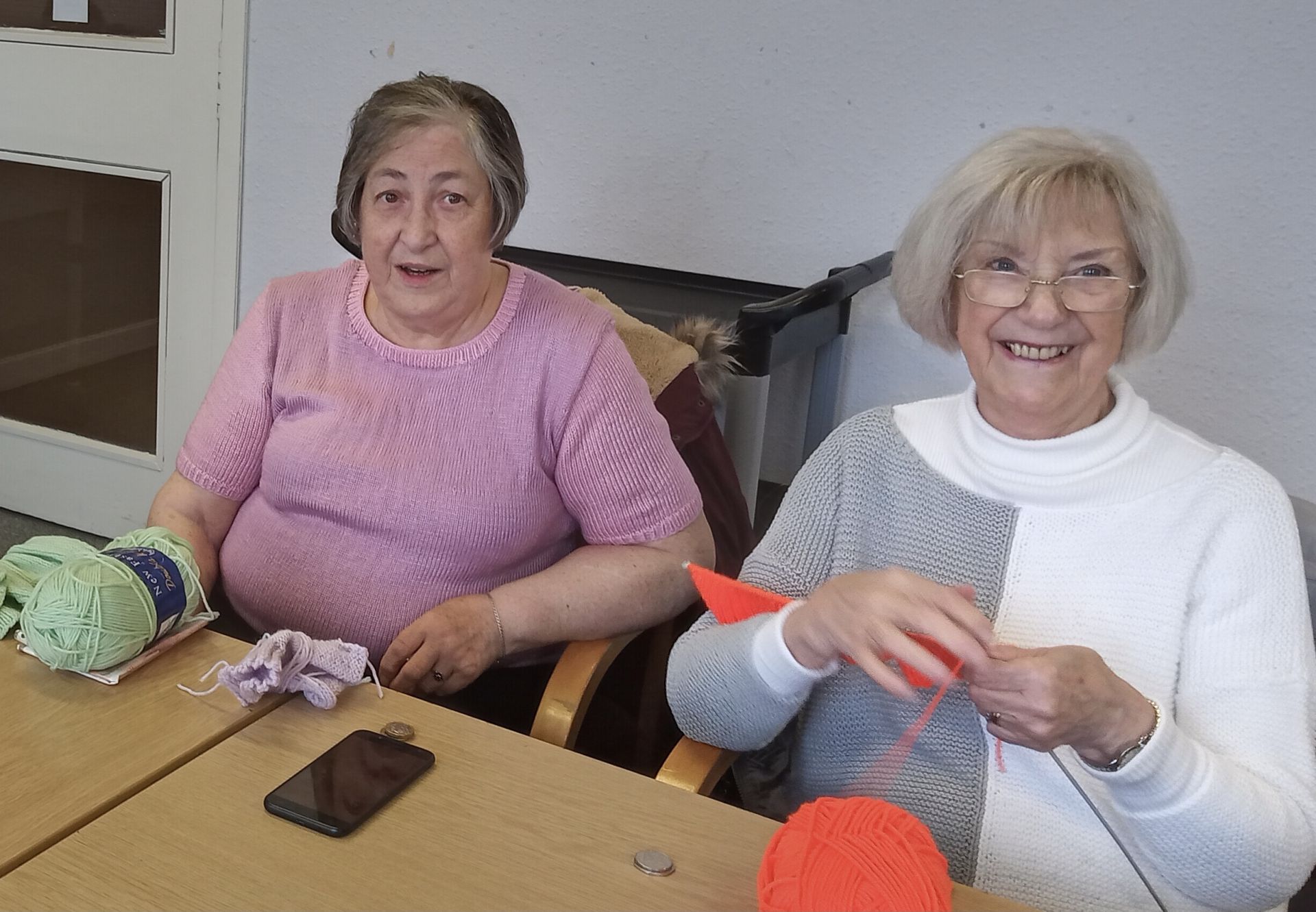 Knitting - Dundee